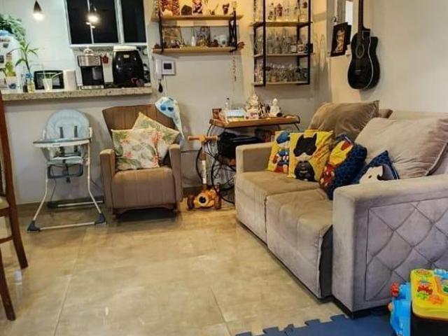 Casa à venda em Santos SP, Marapé: 2 suítes, 1 sala, 2 vagas