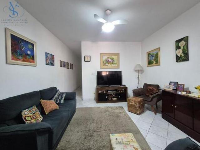 Casa à venda em Santos SP, no Embaré: 3 quartos, 1 suíte, 1 sala, 3 banheiros, 1 vaga de garagem, 12