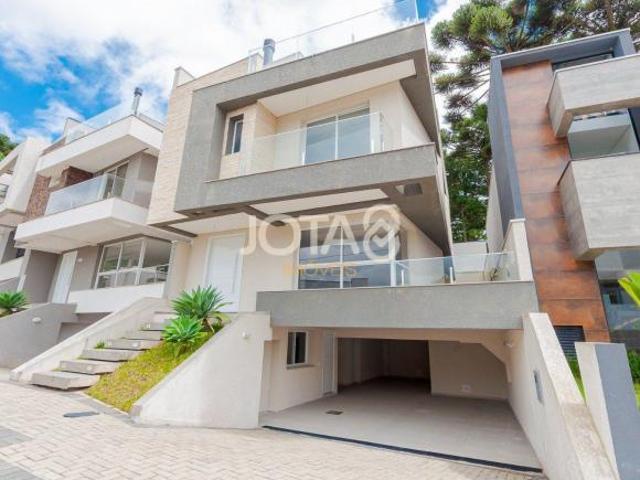 Casa à venda em Santa Cândida
