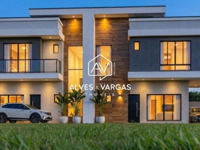 Casa à venda em Santa Cândida