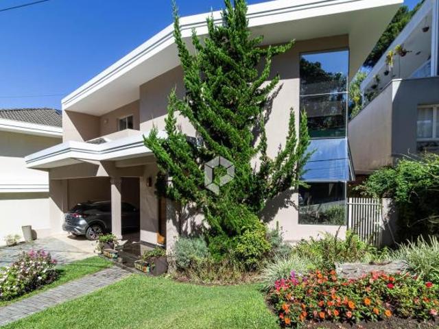 Casa à venda em Santa Cândida