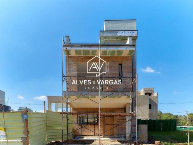 Casa à venda em Santa Cândida