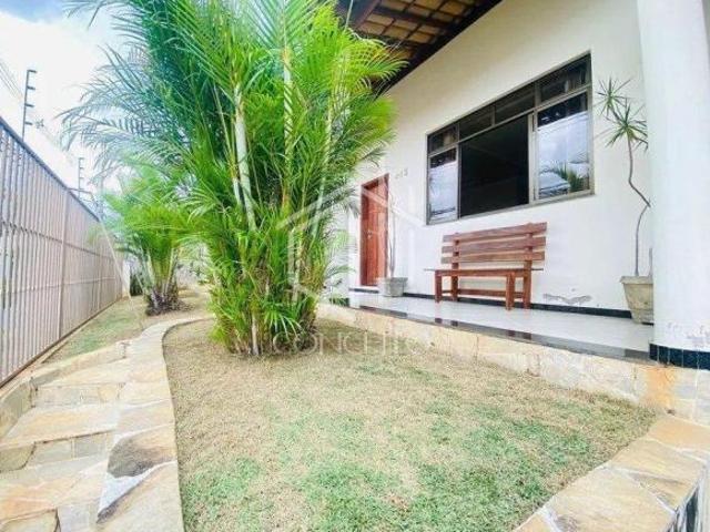 Casa à venda em Santa Amélia
