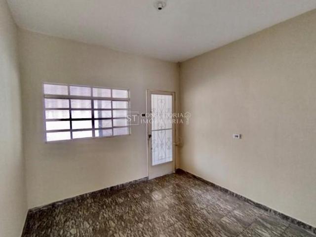 Casa à venda em Santa Bárbara D&apos oeste SP,Jardim Esmeralda: 4 quartos, 2 banheiros, 2 vagas, 200m²