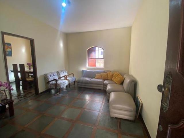 Casa à venda em Santa Branca