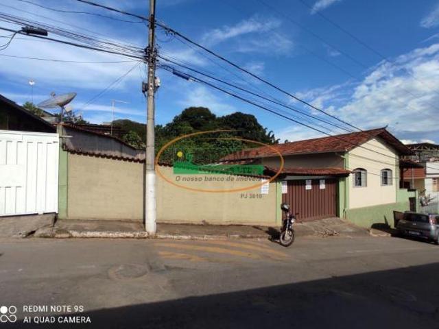 Casa à venda em Santa Efigênia