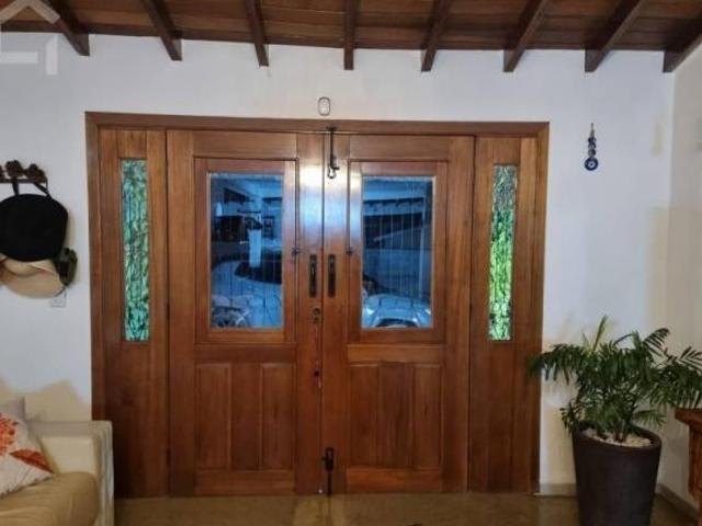 Casa à venda em Santa Eliza