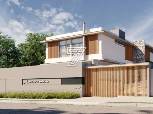 Casa à venda em Santa Felicidade