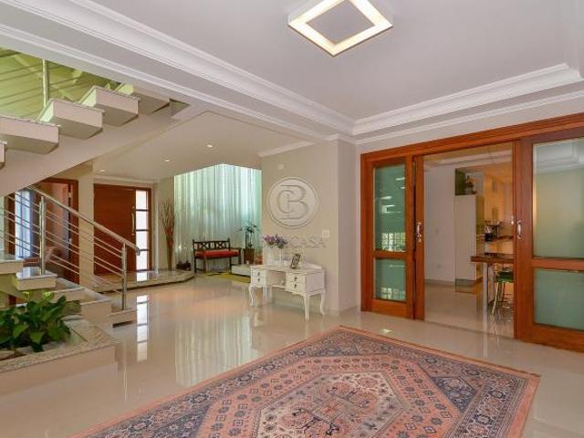 Casa à venda em Santa Felicidade