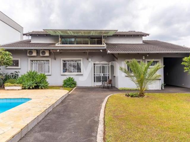 Casa à venda em Santa Felicidade