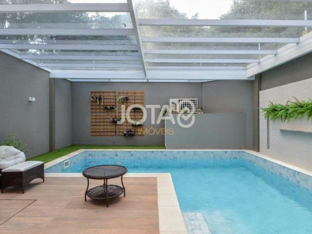 Casa à venda em Santa Felicidade