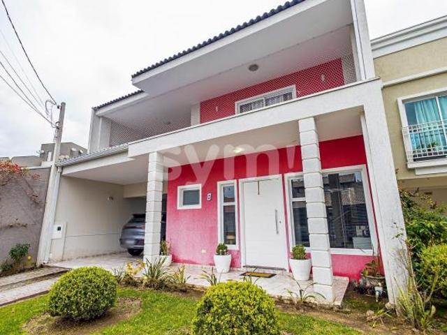Casa à venda em Santa Felicidade