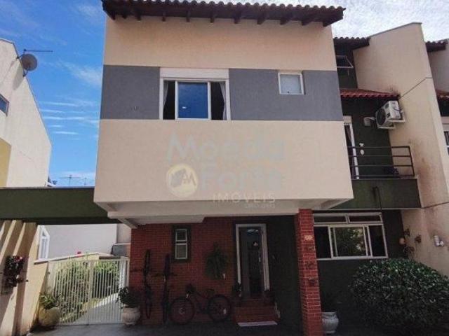 Casa à venda em Santa Felicidade