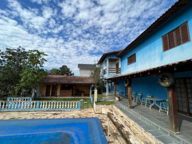 Casa à venda em Santa Isabel