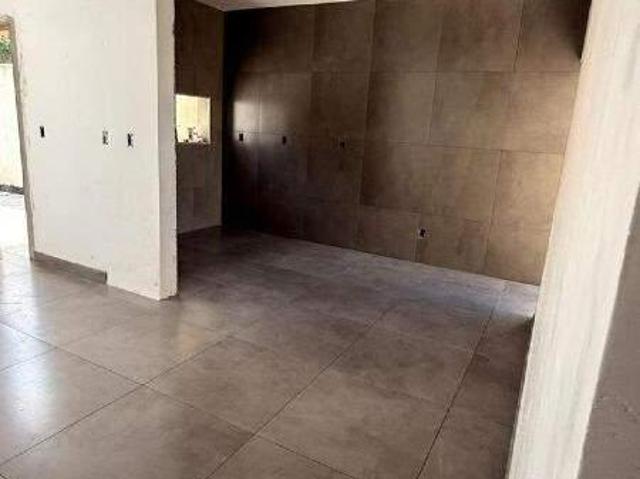 Casa à venda em Santa Luzia, no bairro Novo Centro