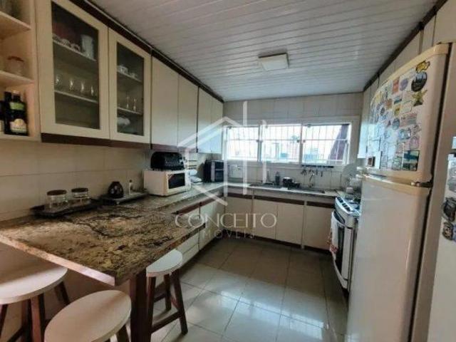 Casa à venda em Santa Lúcia