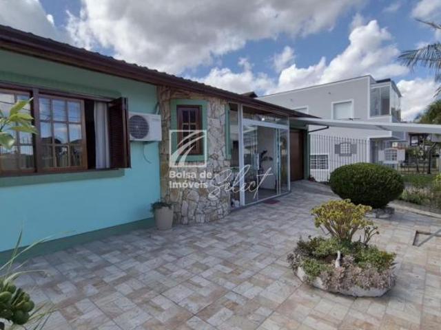 Casa à venda em Santa Lúcia