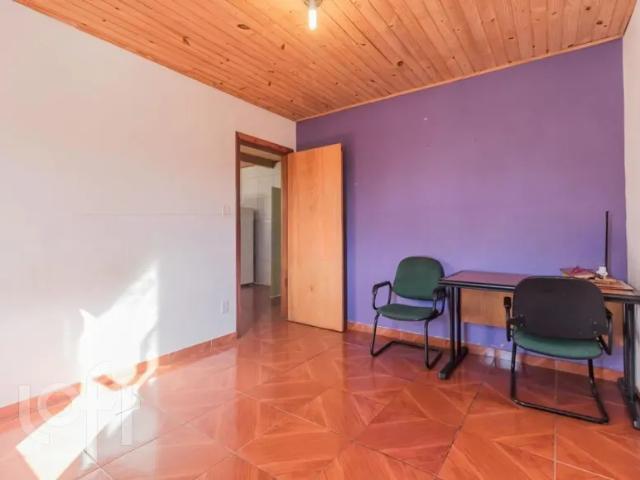 Casa à venda em Santa Maria Goretti com 189 m², 4 quartos, 1 suíte, 1 vaga