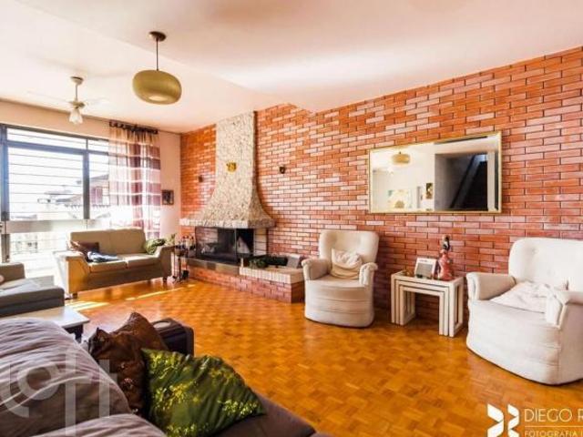 Casa à venda em Santa Tereza com 415 m², 5 quartos, 2 suítes, 4 vagas