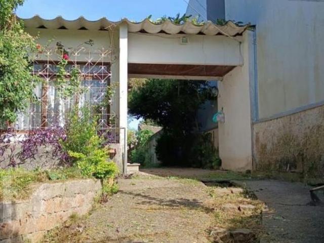 Casa à venda em Santa Tereza com 140 m², 4 quartos, 3 vagas