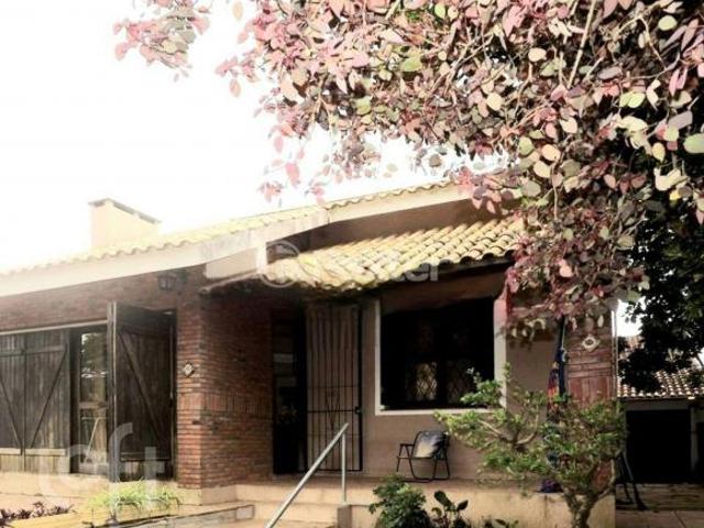 Casa à venda em Santa Tereza com 154 m², 3 quartos, 2 suítes, 2 vagas