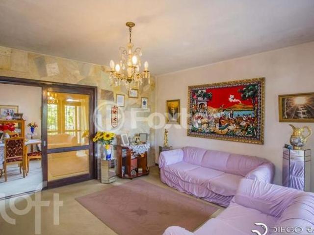 Casa à venda em Santa Tereza com 280 m², 3 quartos, 1 suíte, 3 vagas
