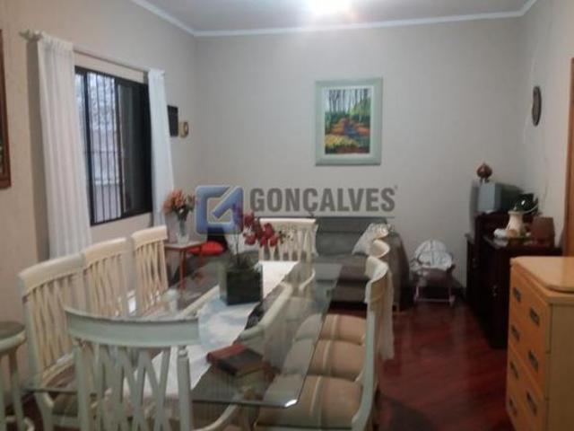Casa à venda em Santa Terezinha, São Bernardo do Campo – 213 m², 2 quartos e 2 vagas