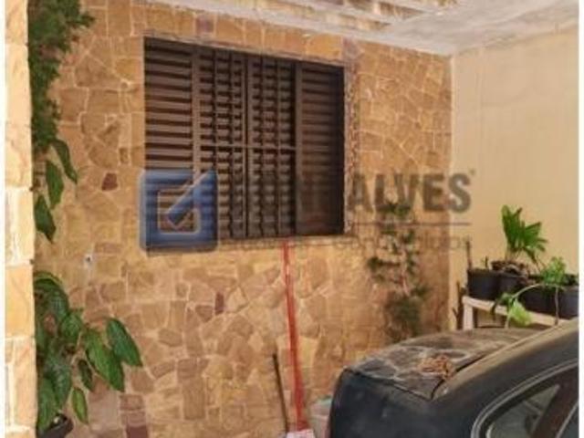 Casa à Venda em Santa Terezinha, São Bernardo do Campo – 2 Quartos, 3 Vagas, 146 m²