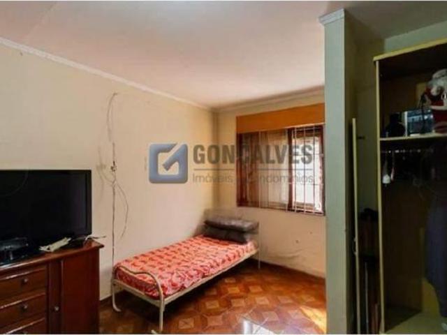 Casa à venda em Santa Terezinha, Santo André | 3 Dormitórios, 1 Suíte e 6 Vagas