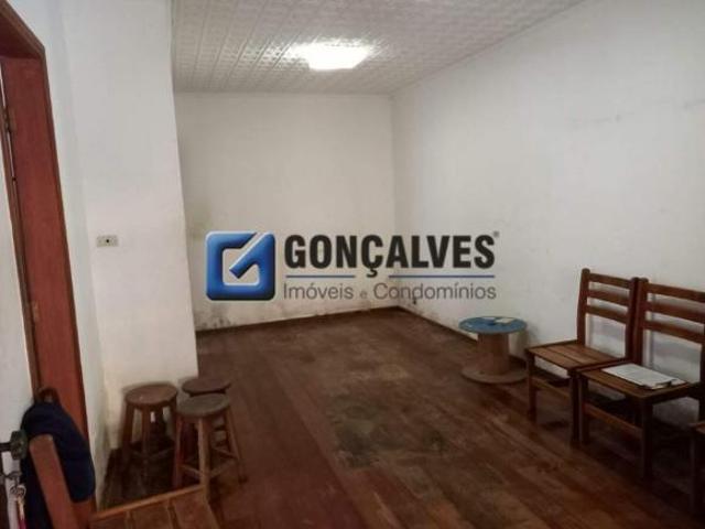 Casa à venda em Santa Terezinha, SBC 3 quartos, 3 vagas e quintal