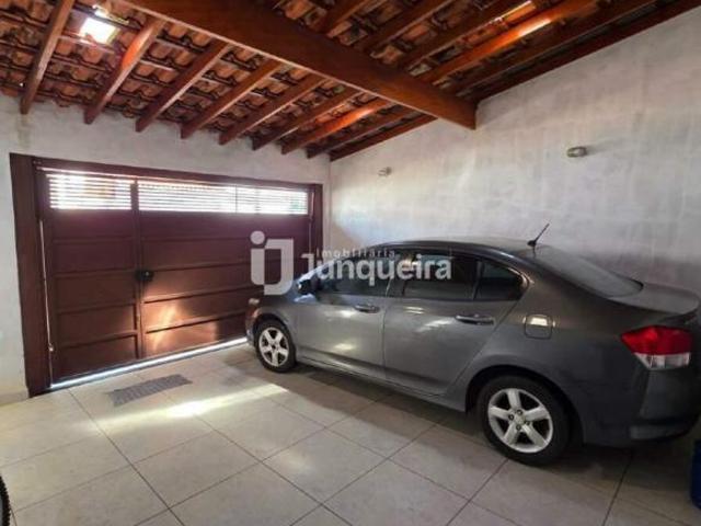 Casa a venda em Santa Terezinha