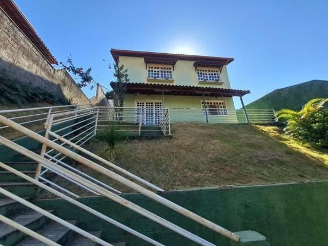 Casa à venda em Santa Terezinha