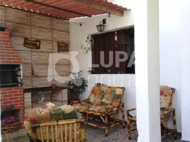 Casa à venda em Santana!