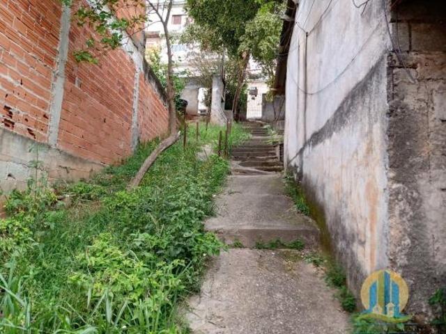 Casa à Venda em Santana de Parnaíba / SP