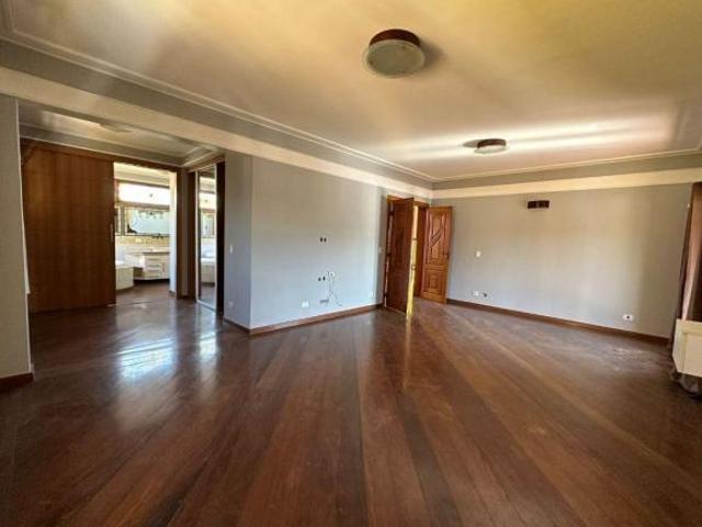 Casa à venda em Santana de Parnaíba, Tarumã, com 3 suítes, com 360 m², Residenci