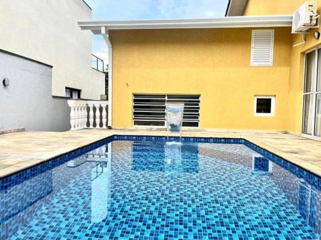 Casa à venda em Santana de Parnaíba, Tarumã, com 4 suítes, com 327 m², Residenci