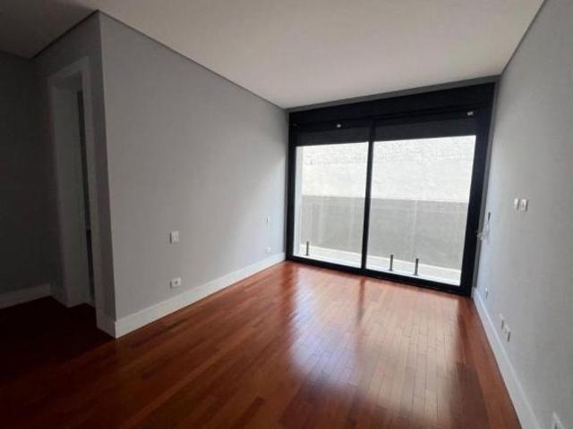 Casa à venda em Santana de Parnaíba, Alphaville, com 4 suítes, com 420 m², Resid