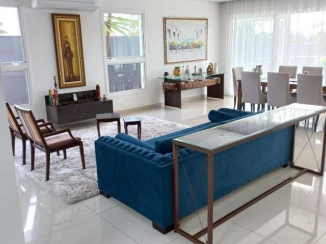 Casa à venda em Santana de Parnaíba, Alphaville, com 4 suítes, com 434 m², Resid