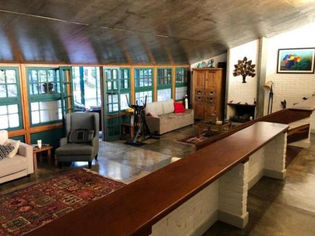 Casa à venda em Santana de Parnaíba, Alphaville 03, com 3 quartos, com 413 m², R