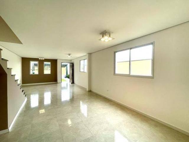 Casa à venda em Santana de Parnaíba, Jaguari, com 3 suítes, com 140 m², Vila Jaguari