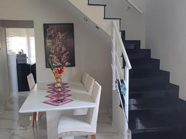 Casa à venda em Santana de Parnaíba, Jardim Rancho Alegre, com 4 quartos, com 300 m²