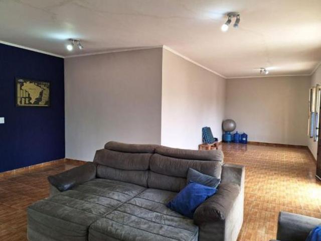 Casa à venda em Santana de Parnaíba, Portal das Acácias, com 3 suítes, com 240 m²