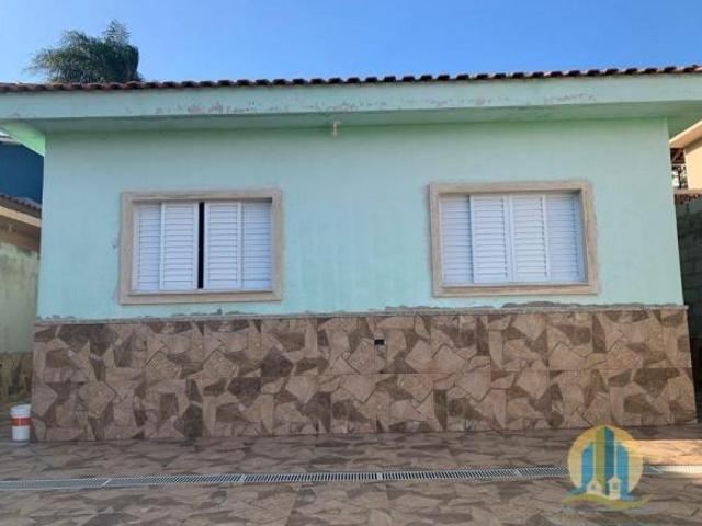 Casa à Venda em Santana de Parnaíba / SP
