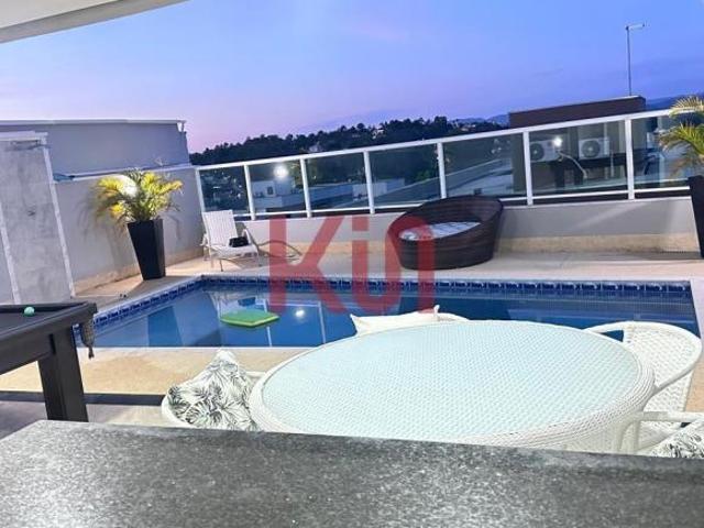 Casa à venda em Santana de Parnaíba SP, Suru: 3 quartos, 1 suíte, 1 sala, 2 banh