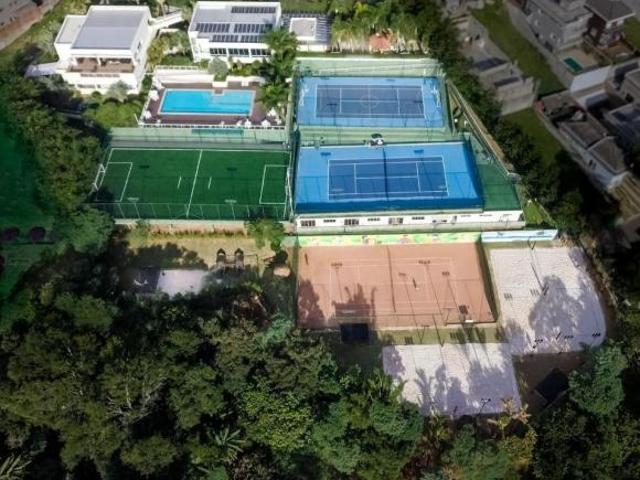 Casa à venda em Santana de Parnaíba, Suru, com 3 suítes, com 290 m², New Ville