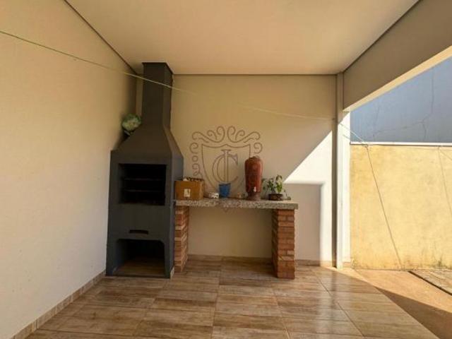 Casa à venda em Sapezal, Água Clara III, com 2 quartos, com 74.1 m²