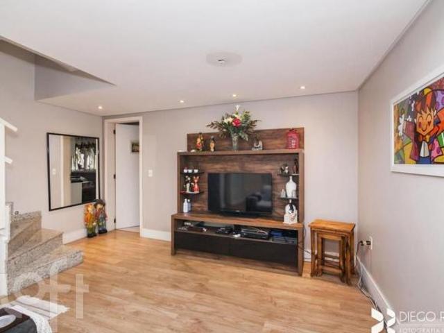 Casa à venda em Sarandi com 158 m², 3 quartos, 1 suíte, 2 vagas