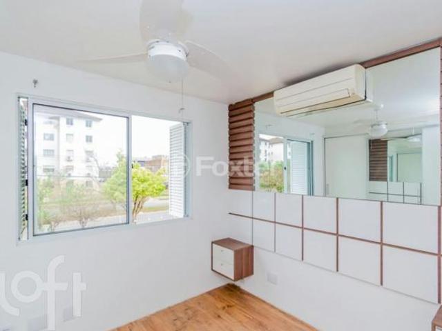 Casa à venda em Sarandi com 66 m², 2 quartos, 1 vaga