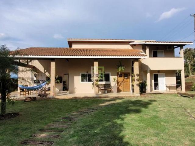 Casa à venda em Serra dos Lagos