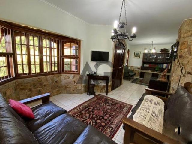 Casa à venda em Serra Negra